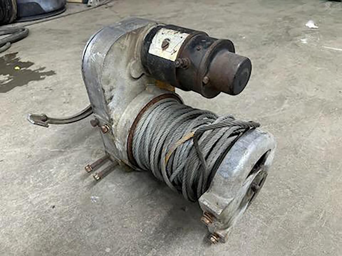 How To Rebuild A Legendary Warn 8274 Winch | Quadratec